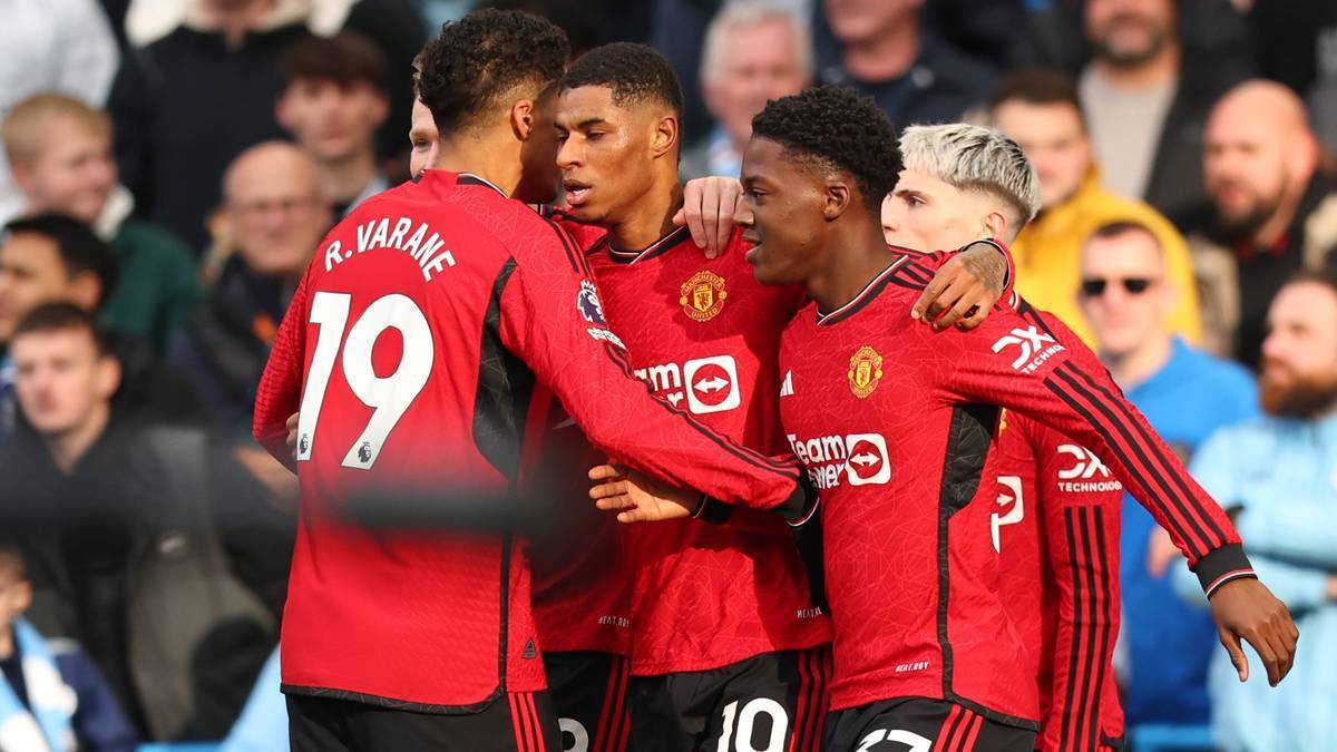 Finał Pucharu Anglii Manchester City Manchester United Relacja Live