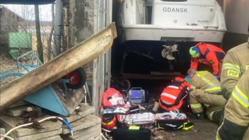 Gdańsk. Łódź przygniotła pracownika. 60-latek nie żyje - PolsatNews.pl