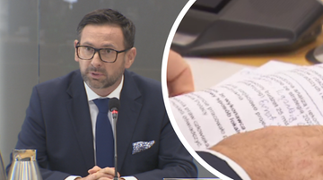 Daniel Obajtek przed komisją ds. afery wizowej. Pokazano zdjęcia jego notatek - PolsatNews.pl